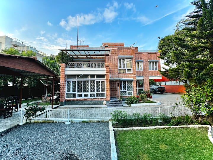 Bishramalaya Villa By Dosro Home - カトマンズ