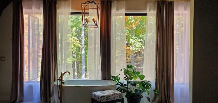 Serene Woodland Retreat - Tellico Village, TN