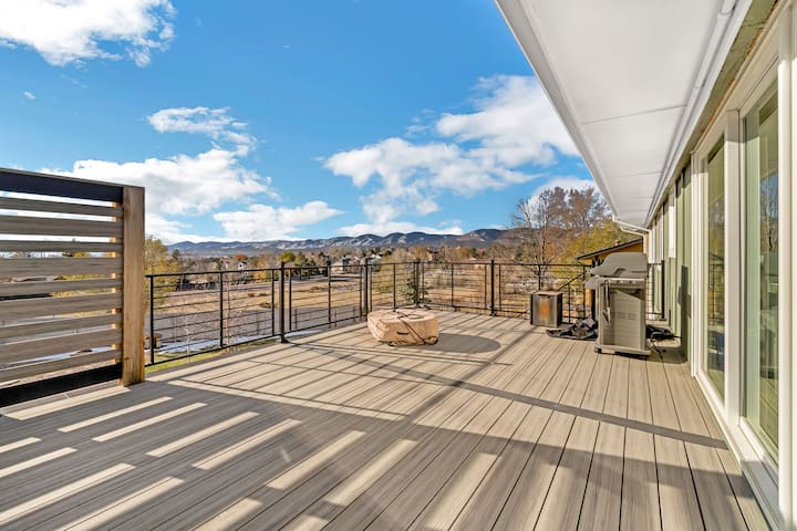 Big Duplex | Mountain Views | 4 Miles To Red Rocks - Dinosaur Ridge Main Visitor Center