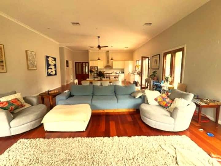 Gorgeous, Large Barossa Home - Greenock