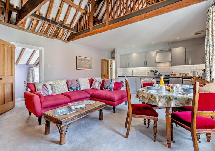 Holt Norfolk Dog Friendly Coast Short Drive - Holt