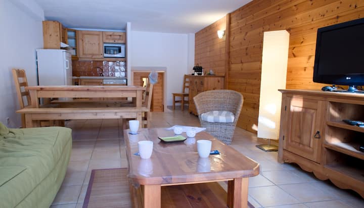 Appartement Bas De Chalet Centre Station - Ceillac