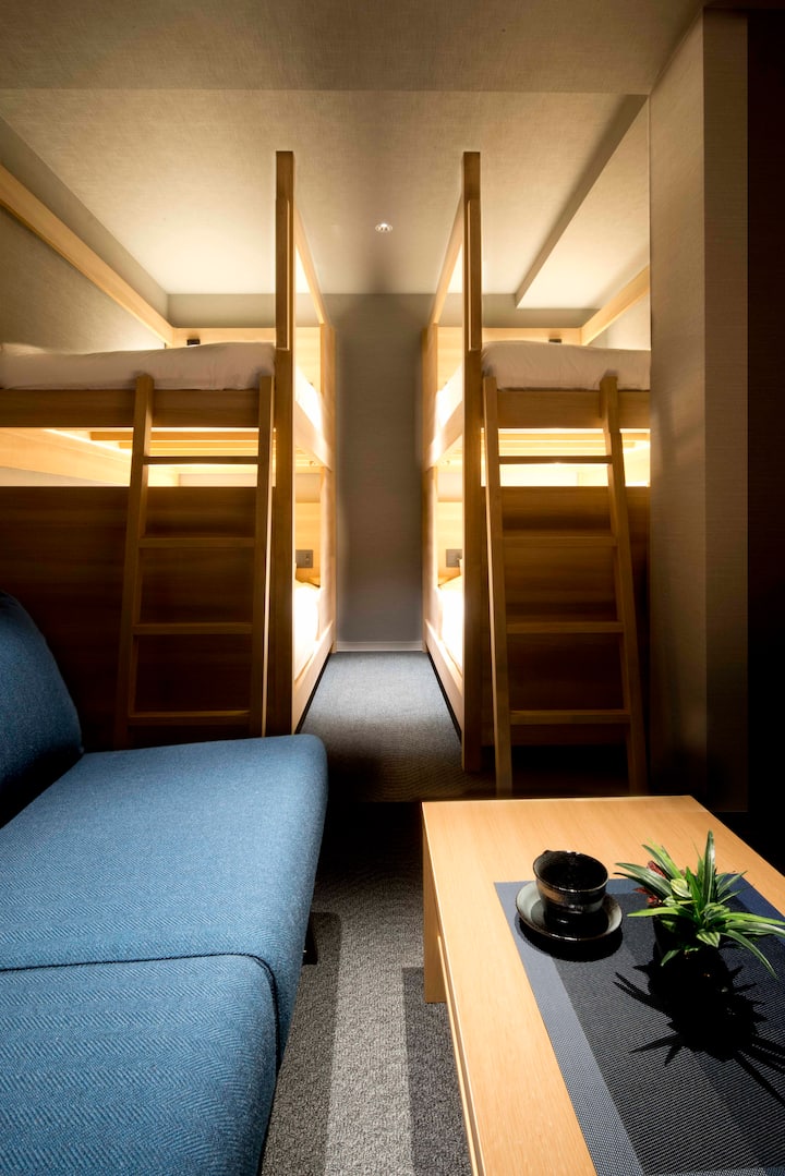 【Alphabed Inn 高松駅前#302】７名スイート/瀬戸内アートの旅/高松駅３分/高松港9分 - Takamatsu