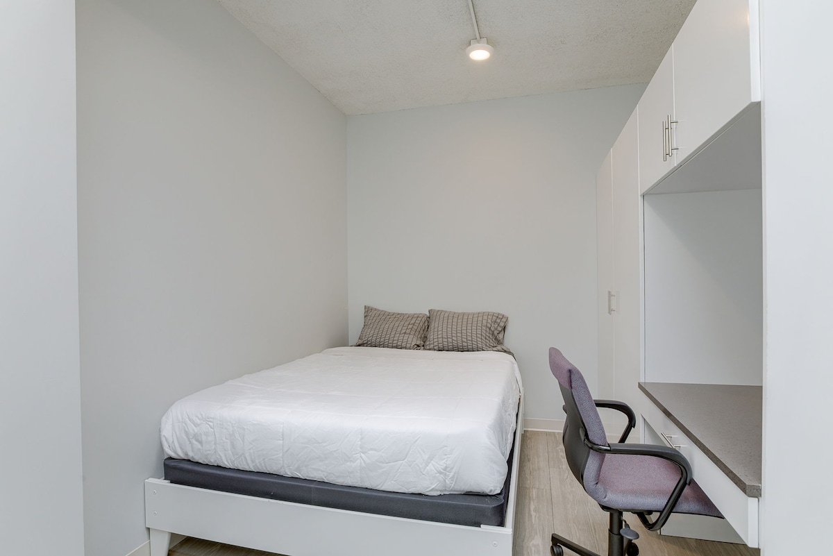 Room Nr Rockhurst UMKC for Students ProfessionalsS - Apartments for ...