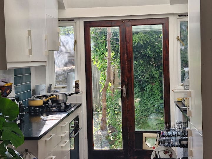 Louis' Apartment - Oxford