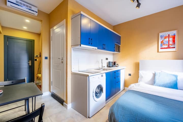 Modern Simplicity Meets Cozy Comfort In Yedikule - Cihangir