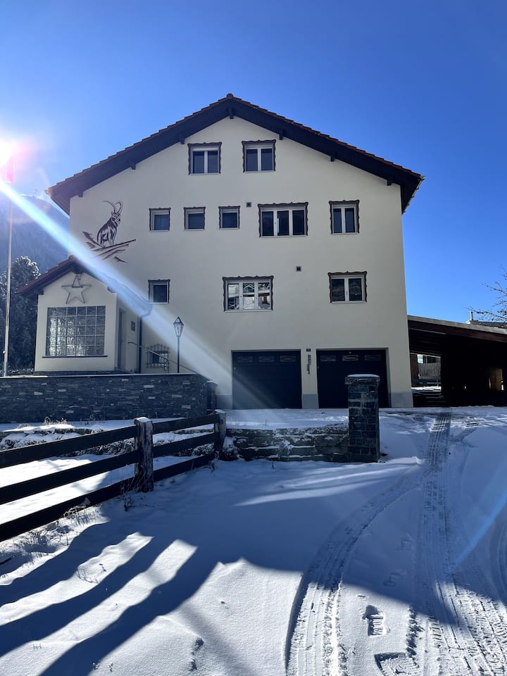 Charming Place With Ski Storage And Nearby Lift - Andermatt