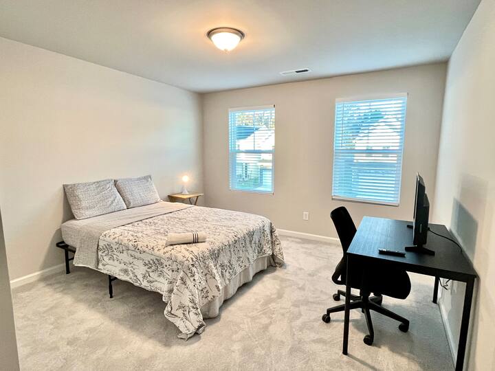 Brand New Room D. Shared Bathroom - Durham, NC