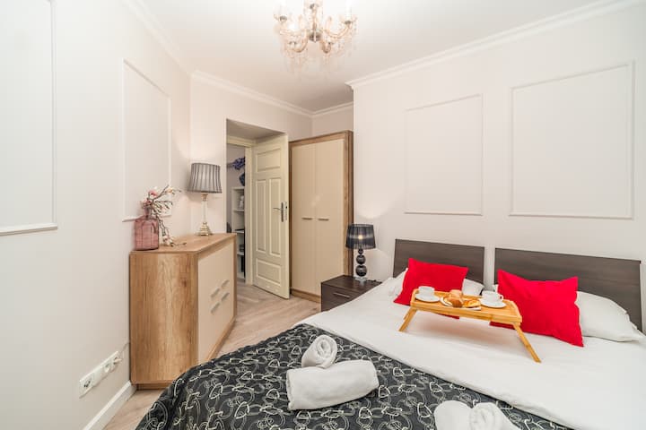 Piasek Apt - Top Location, Patio, Tram&bus Nearby - Krakau