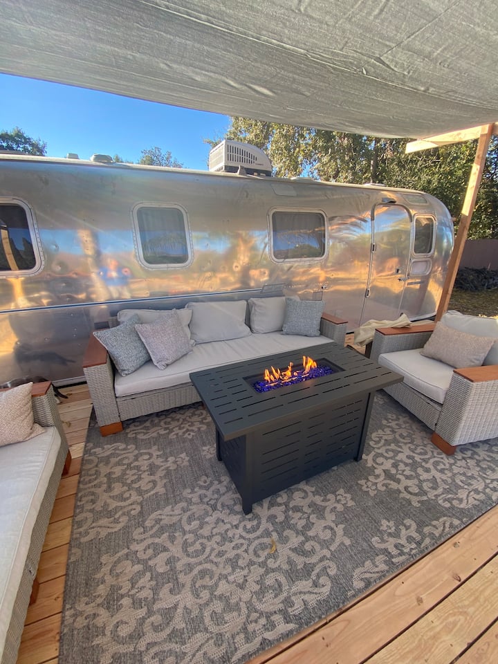 Ojai Airstream: Luna’s Place - Ojai, CA