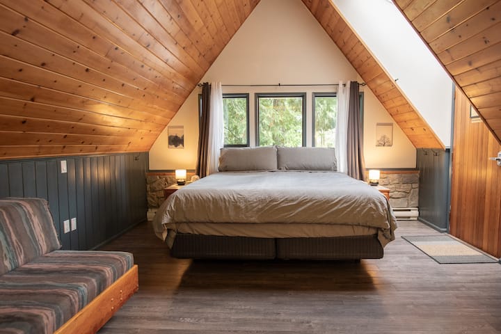 A-frame Hotel - Suite 2 - Squamish