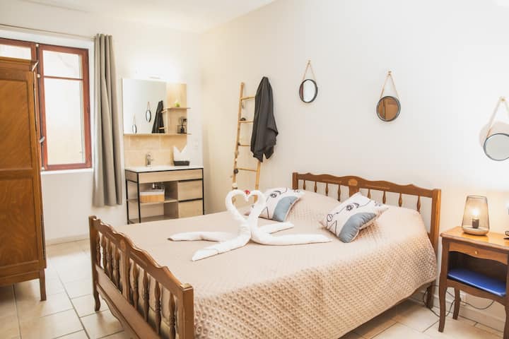 Chambre D'hôtes 30m2 Lanas, Calme, Parking, Wifi - Ruoms