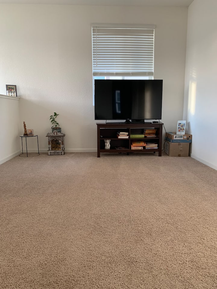 Cozy And Beatifull Home Loving - Tracy, CA