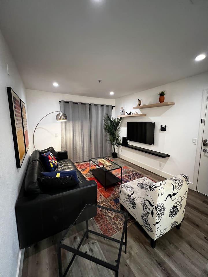 Malmo Suite  Entire Condo 1b/1b - Las Vegas, NV