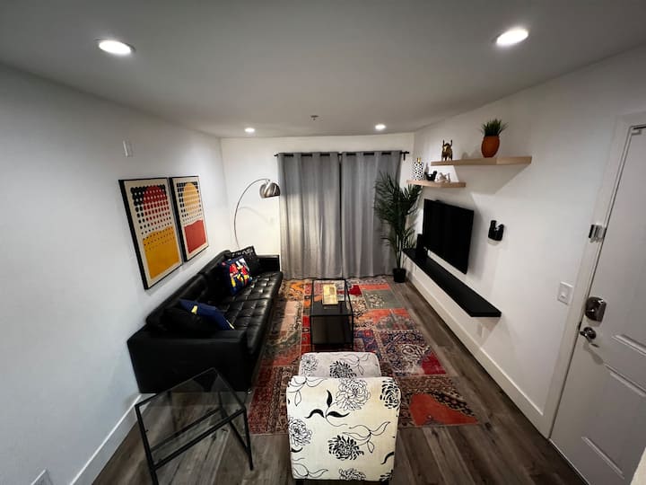 Malmo Suite Entire Condo 1b/1b - The Mirage