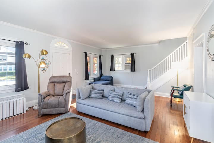 River Cottage-farm Show 7 Min-downtown-parking - Harrisburg, PA