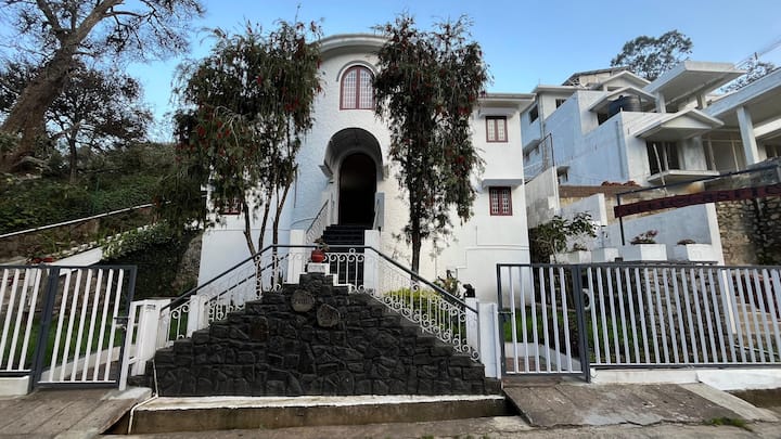 Luxury Villa In Tranquil Woods - Kodaikanal