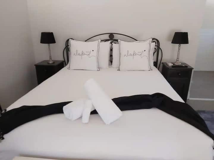Chez Vous French Villa 3 - Pokolbin