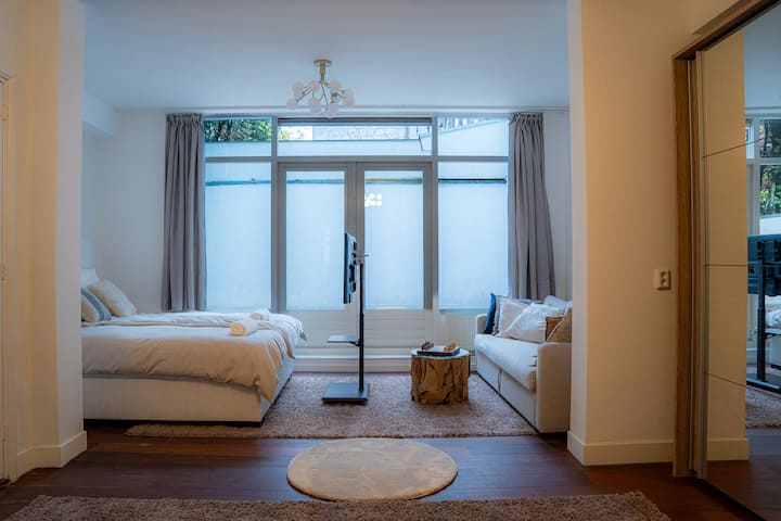 Skinny Bridge Boutique Stay - Amsterdam