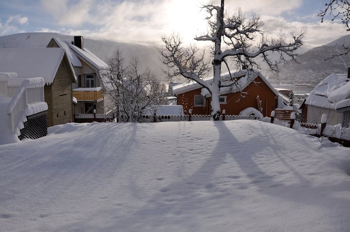 Apartment With Sauna In Historic Villa - Tromsø