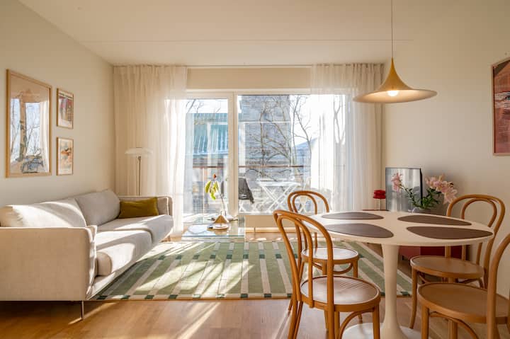 Cozy And Spacious Apartment Next To Old Town - Tallinn