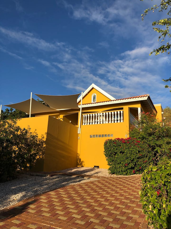 Villa Cas Yuana  Met Zeezicht - Curazao