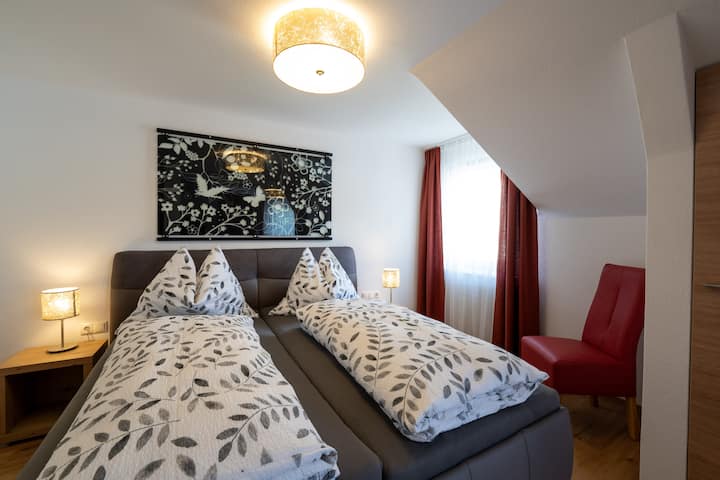 Ferienwohnung Im Zentrum Mit Einem Schlafzimmer - Schwaz