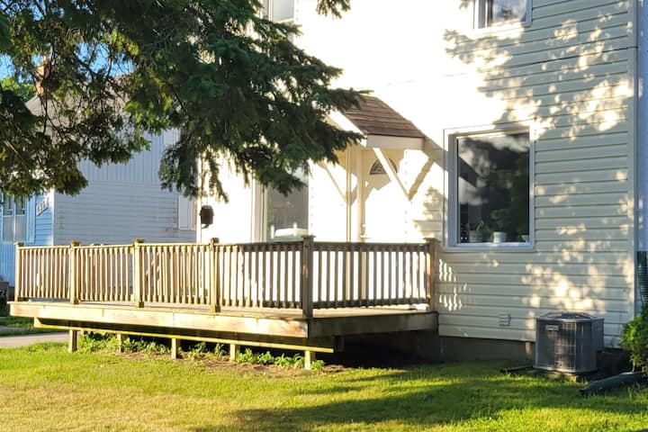 Private Room In The Heart Of Orillia - Orillia