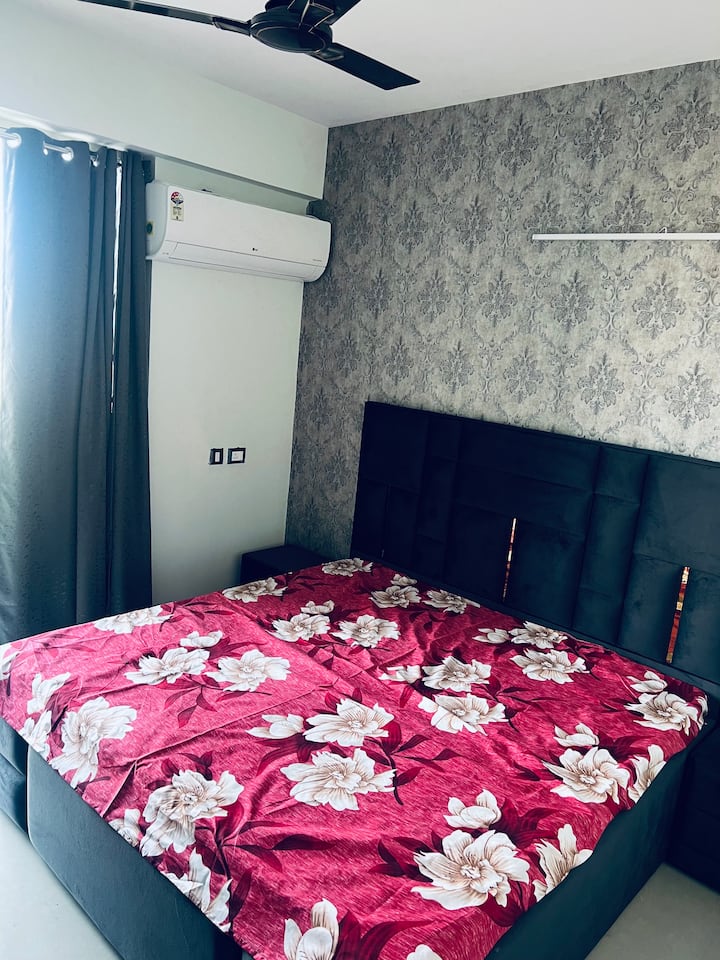Private Flat Available(smart Homes Sec 32 ) - Karnal