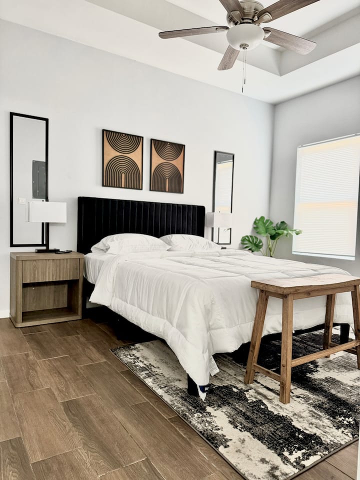 New Luxury 1br Near Mcallen Hospitals - McAllen, TX