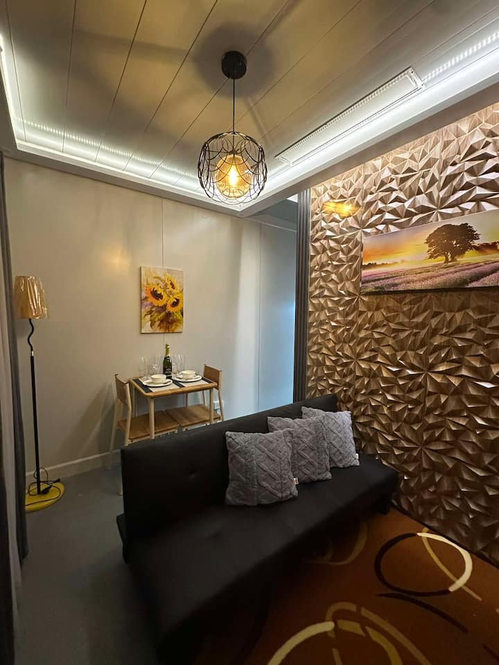 Yam's Little Lodge |  100 Mbps Wifi - Taguig