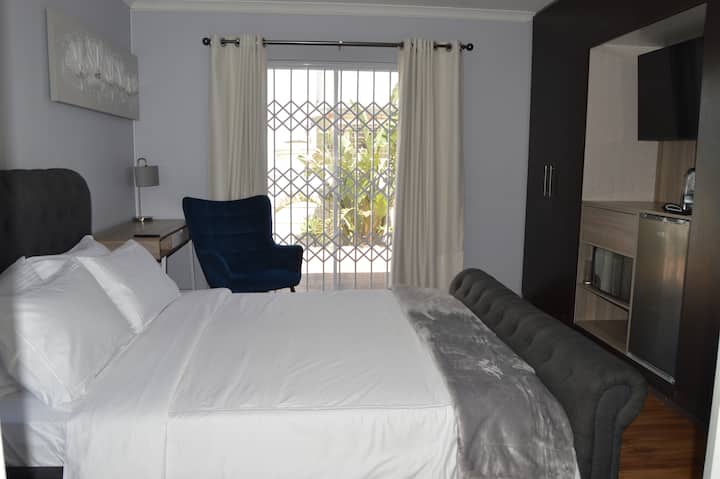 Modern & Homely 5km To The Beach - Parklands