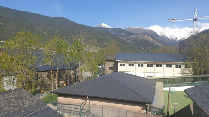 Suite 2 Habitaciones Con Balcón + Sala Estar - Andorra la Vella