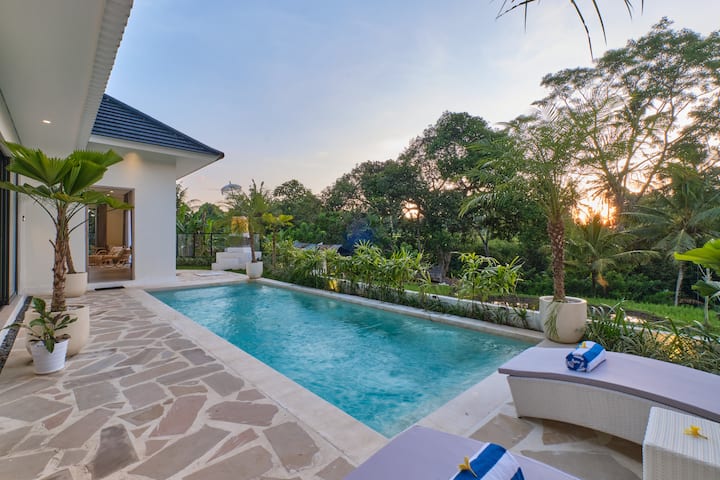 Newly! 2br Modern Villa Close To Ubud Center - Ubud