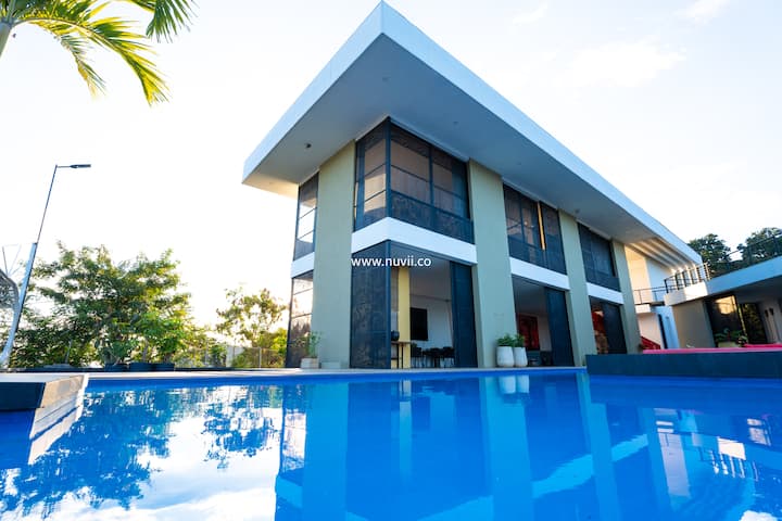 Ty | Casa Villa De Diseñador De 7 Habitaciones - La Mesa