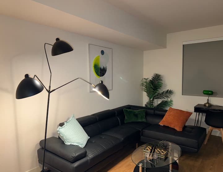 Bright & Charming 2br/2ba Apartment In Glendale - Burbank, CA