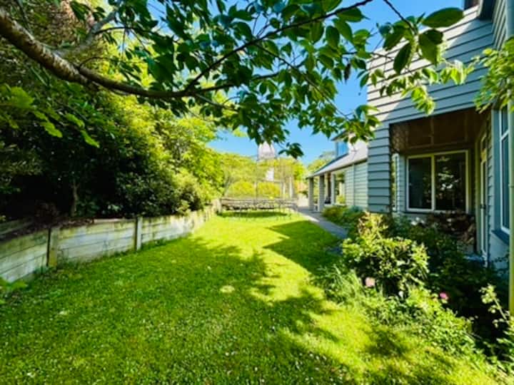 Ross Creek Retreat - Dunedin
