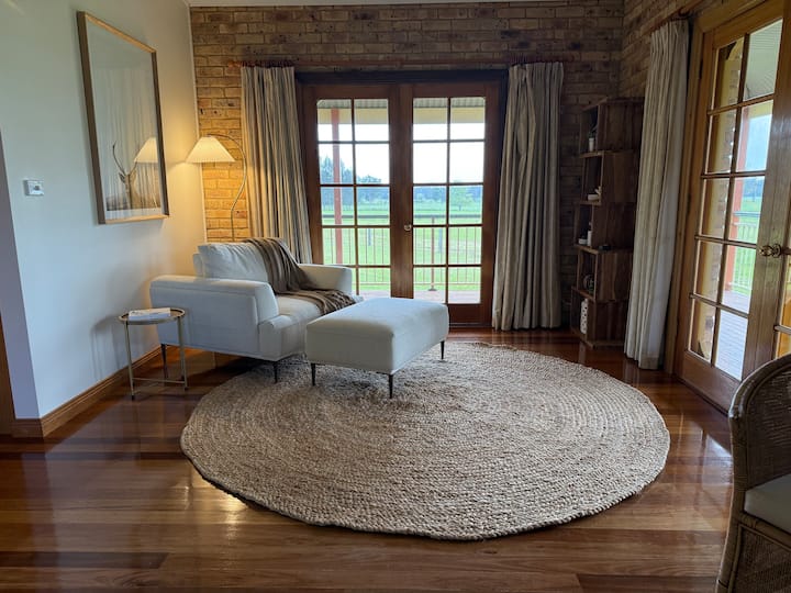 Farmview Retreat + Studio - Taree Regional Airport