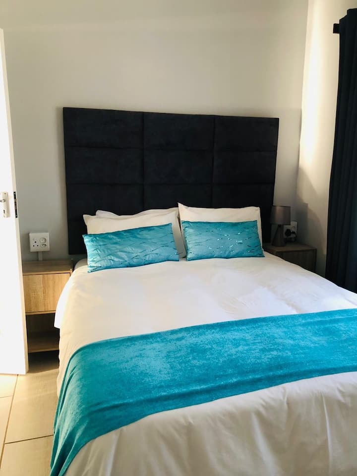 A Room At An Oasis (Room 2) - Empangeni