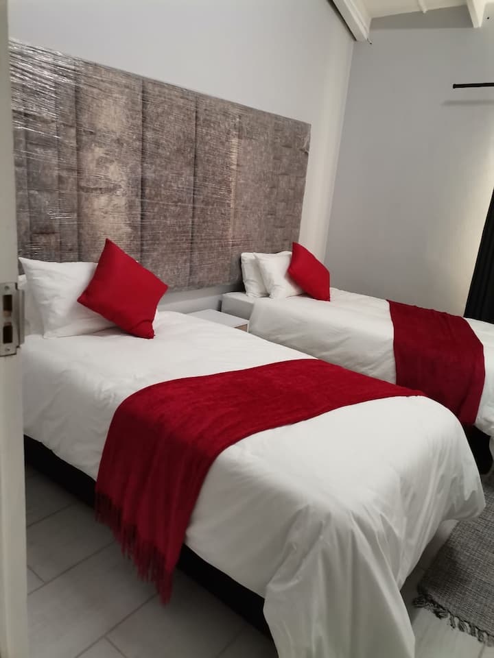 A Room At An Oasis (Room 5) - Empangeni