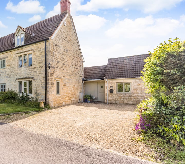 Cotswold Cottage-cheltenham 15ml - Cotswolds