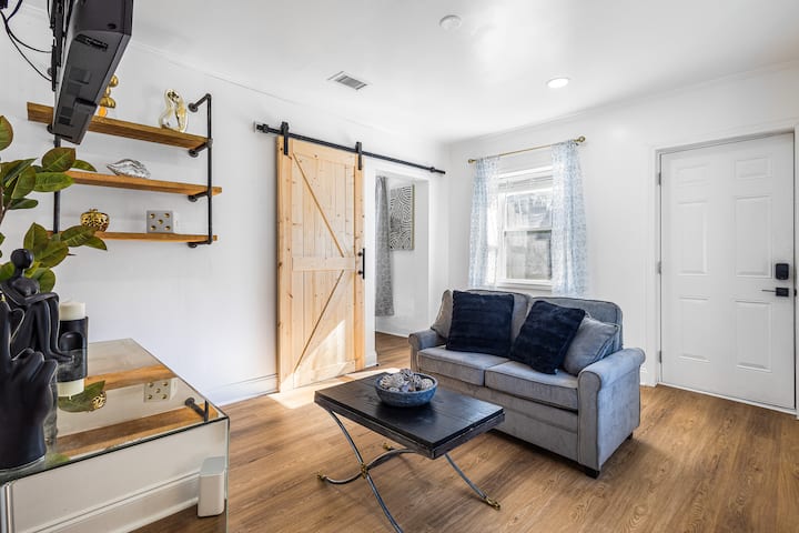 1/2 Mile Access To Beltline Downtown Near Airport - Atlanta, GA