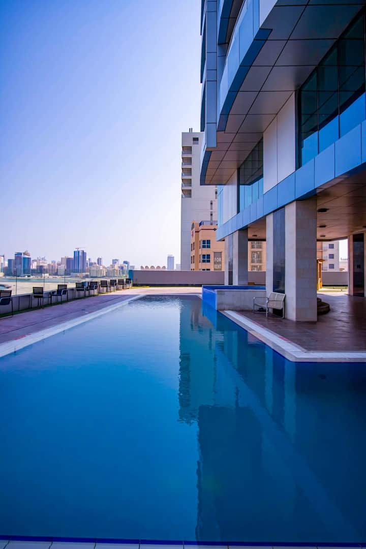 Hazel Oasis Apt W/sea &City View - Manama
