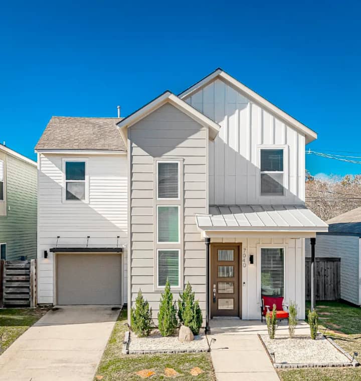 Lsu Bound! 
We Are Minutes From Everything! - Baton Rouge, LA