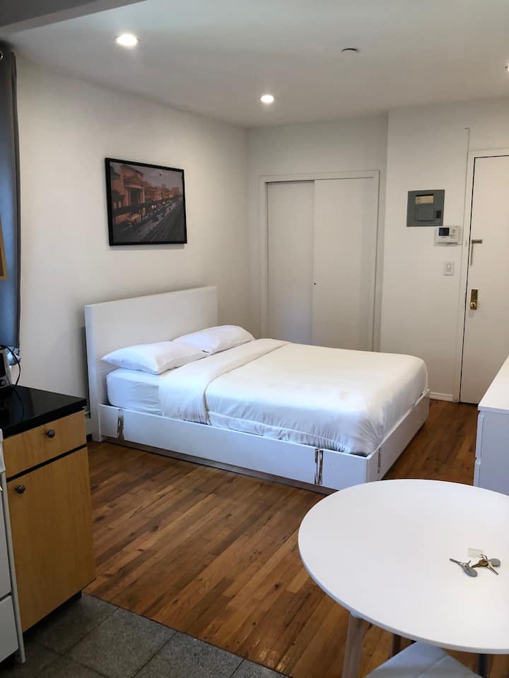 407 West 51st Studio - New York City