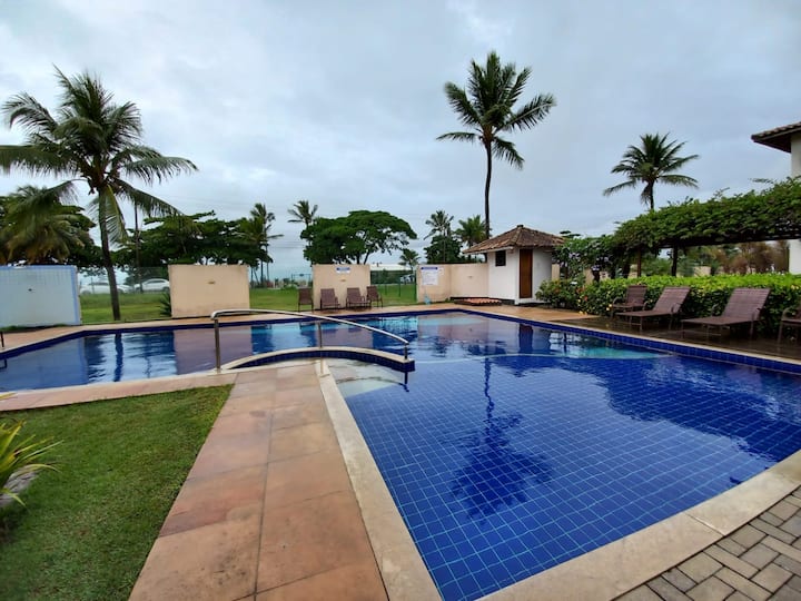 Apto Com Piscina Em Frente A Praia De Taperapuan - Porto Seguro