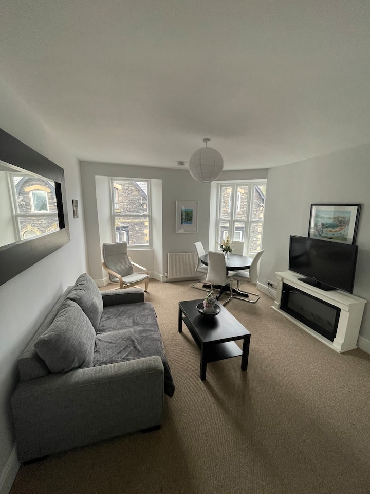 3 Bedroom Flat - Windermere