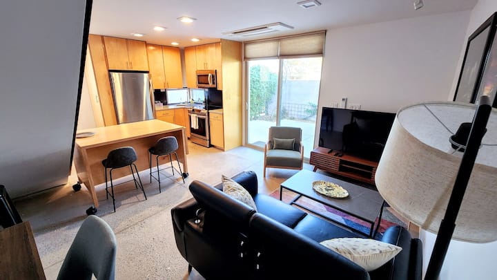 Private Townhome Haven In Dt - Albuquerque, NM