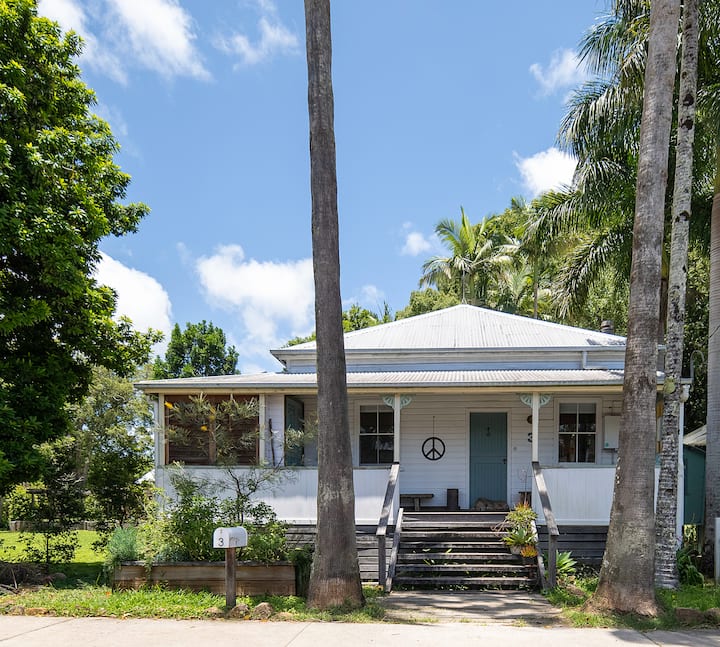 Designer Pet-friendly Cottage, Walk To Town - Bangalow