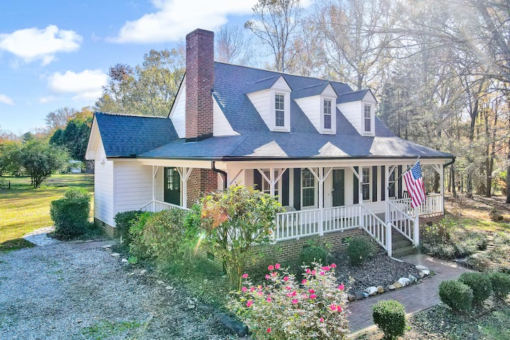 Charming Country Cottage - Raven Rock State Park, Lillington